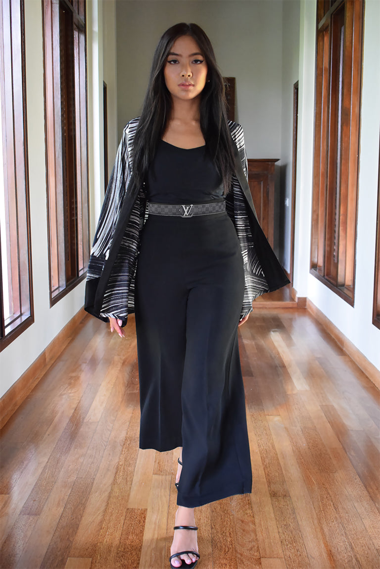 Monsoon Short Kimono with Silk Sash – Suria Artisan Batik